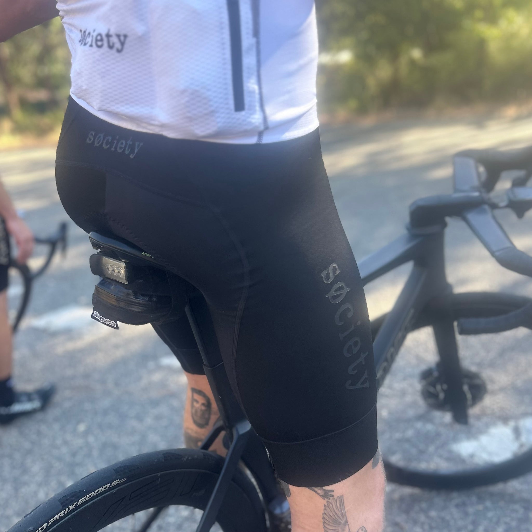 Society Cycling Omni Bib Shorts (Stealth Black) – Søciety Cycling